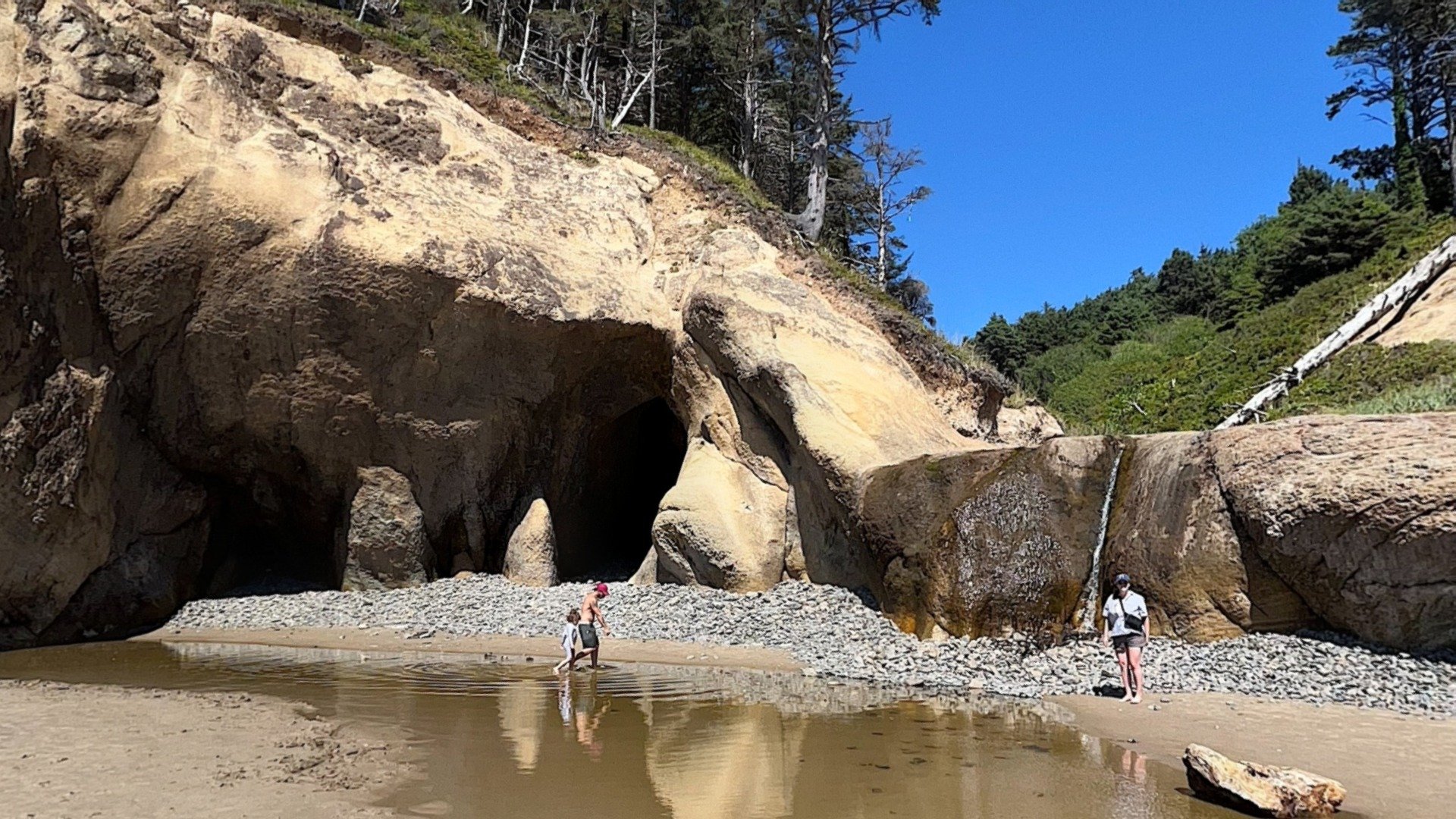 Sea Caves - 3D model by Phil.Devine [234e263] - Sketchfab