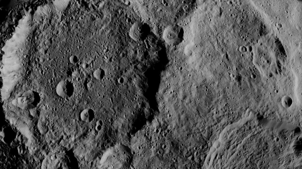 Ceres [closeup2] - Download Free 3D model by likeonions [4c89f9b ...