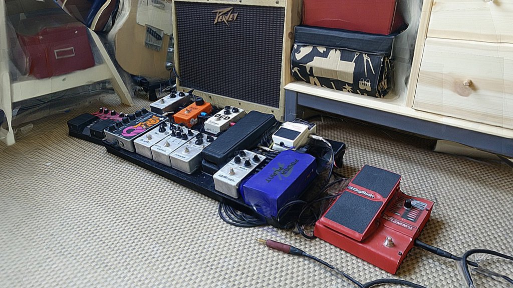 Guitar Rig - 3D model by Pierre-Antoine (@pa) [774f2d9] - Sketchfab