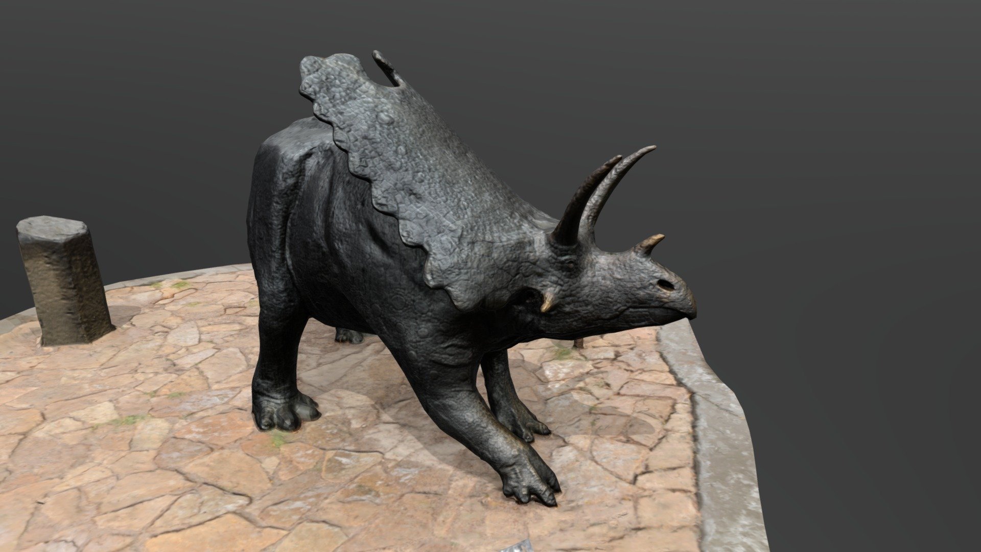 Pentaceratops Statue Photogrammetry - 3D model by donjheimer [996072a ...