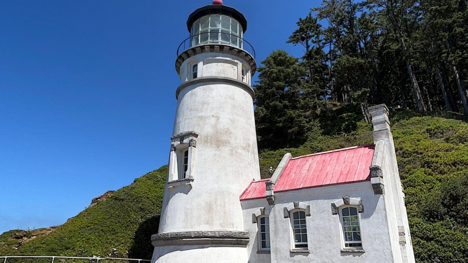 Heceta Head Lighthouse - 3D model by Phil.Devine [a35852d] - Sketchfab