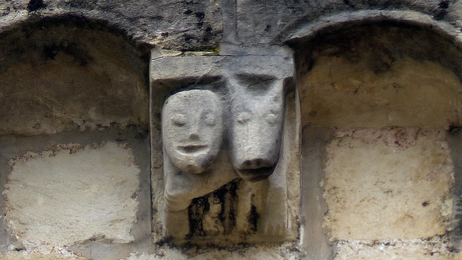 Human and dog corbel, Winchester Cathedral - 3D model by squeakingcat ...
